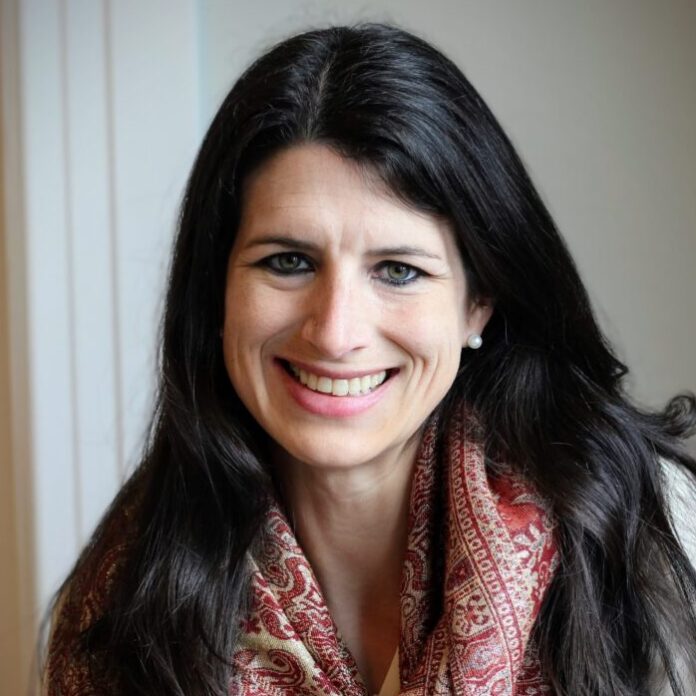 Gen AI adoption: Insights from HR leaders across industries